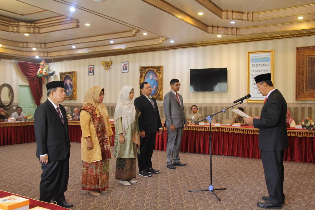 Rektor Lantik Dekan, Wakil Dekan Vokasi Periode 2023-2027 dan Pejabat ...